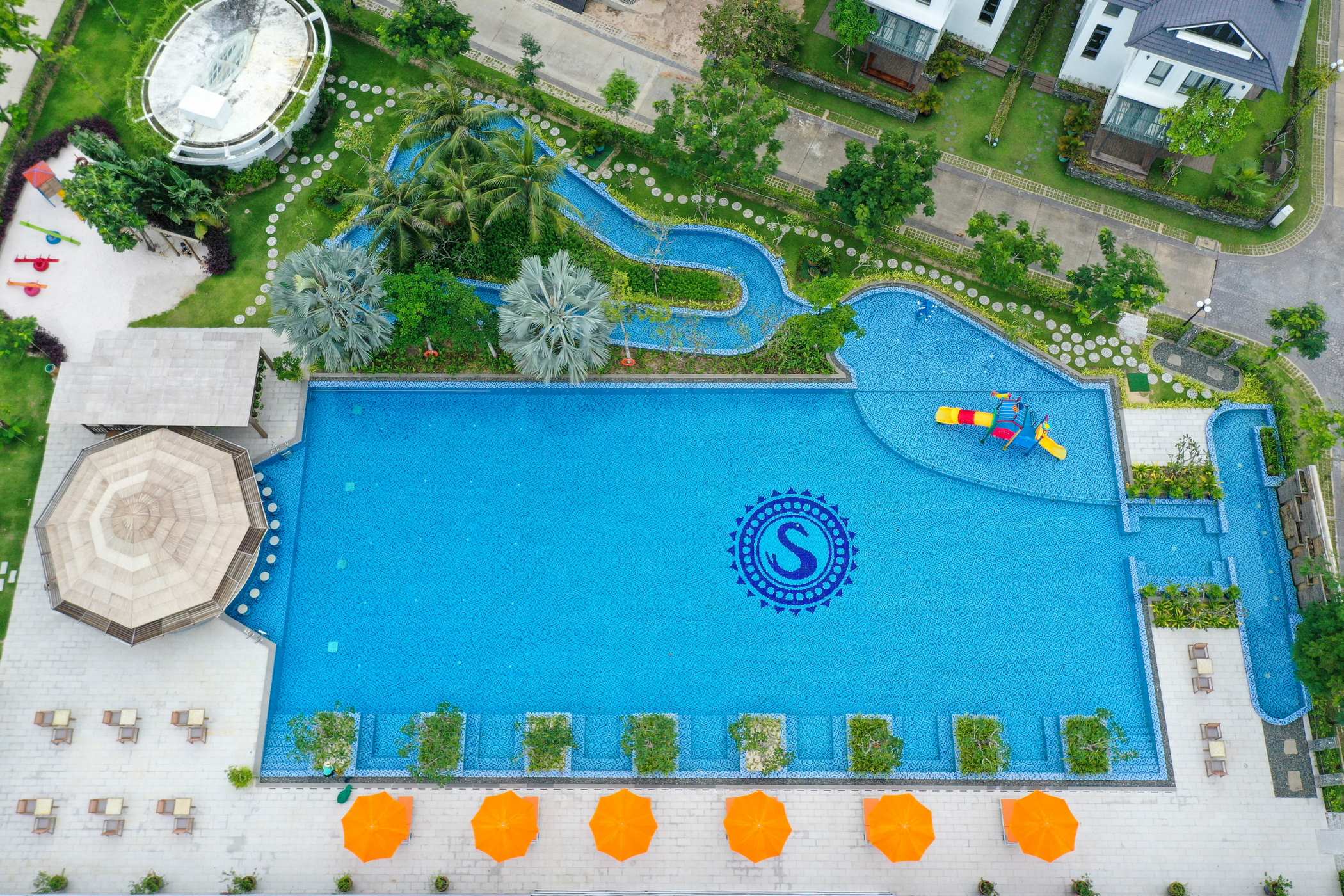 星宇加班機【星富之嬌】富國島6日-入住桑奈托VILLA | 五福旅遊Lifetour